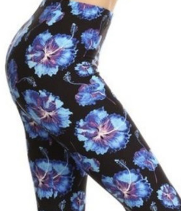 Blue Hibiscus Capris | TwistedWear